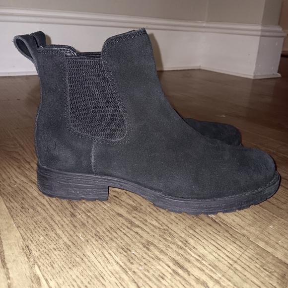 Born | Shoes | Born Cove Waterproof Chelsea Boots | Poshmark